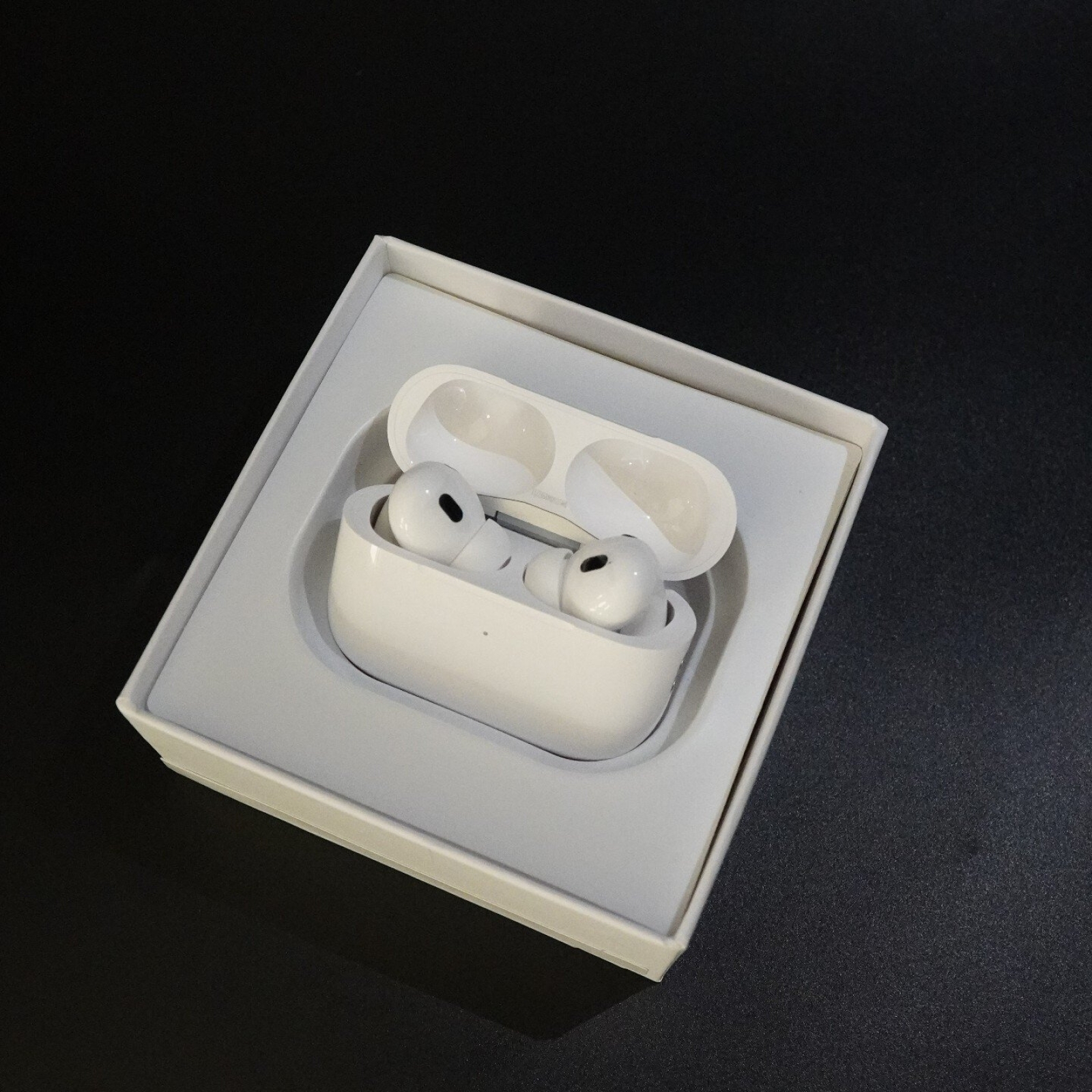 Tai Nghe Bluetooth Airpods Pro 2 Hổ Vằn